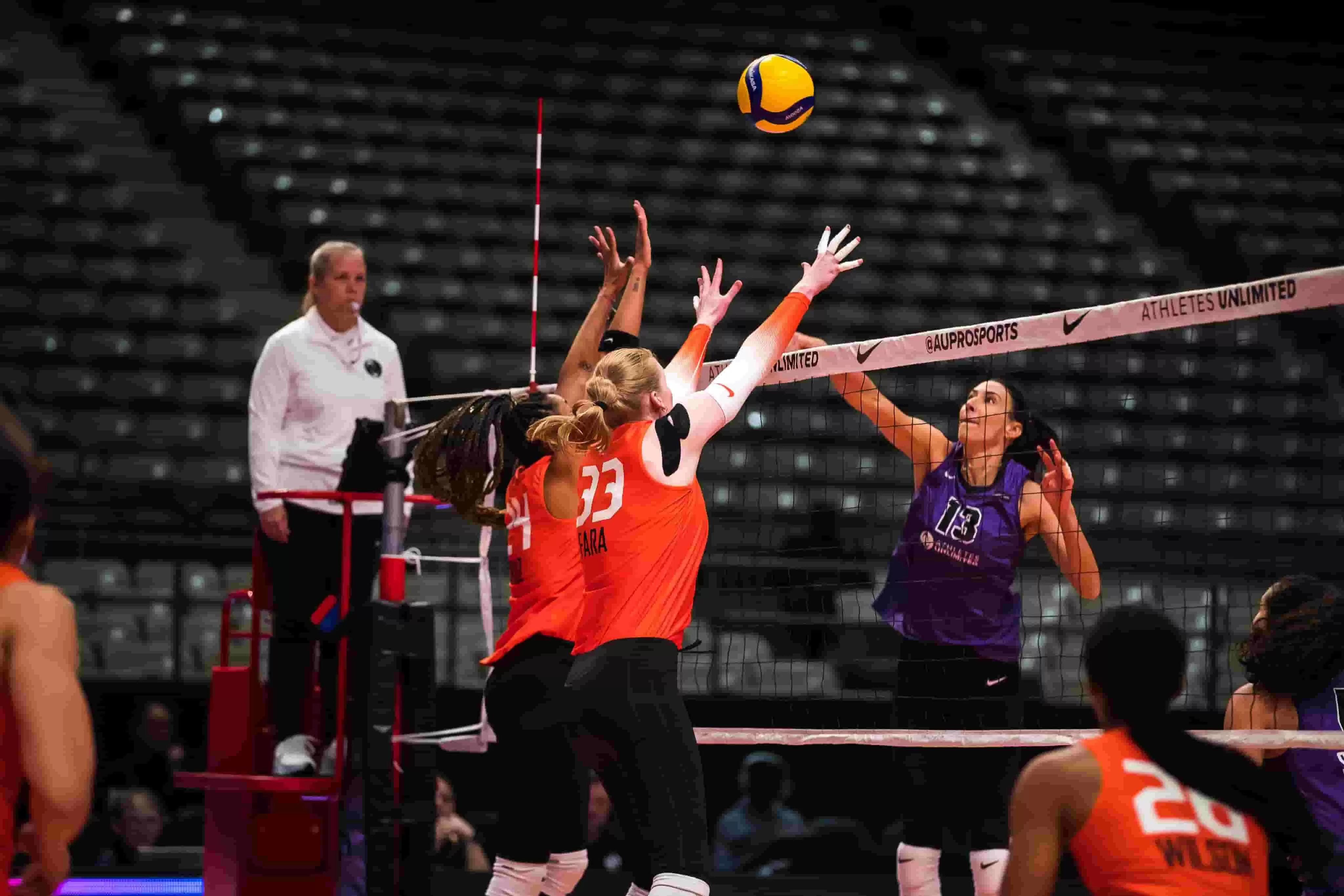 Sheilla jogará no time de De La Cruz nesta semana – Web Vôlei