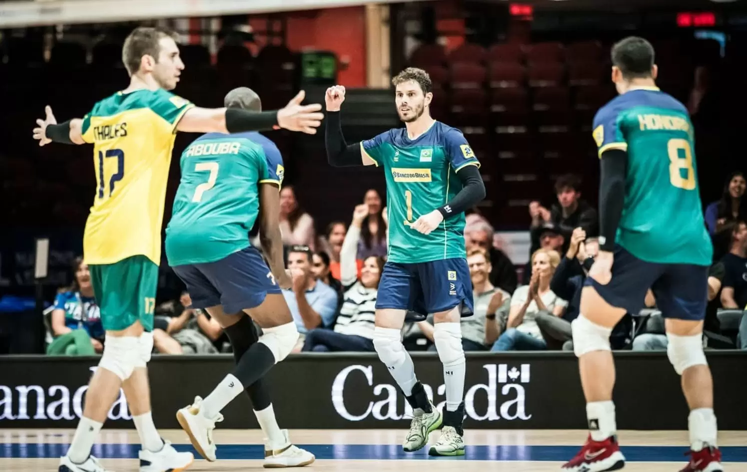 Praia errou 4 vezes no tie-break. Minas,1. Megan decisiva – Web Vôlei