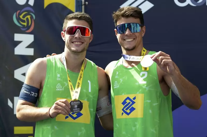 Praia: João Pedro e Lucas vibram com Top-12 – Web Vôlei - Tudo sobre vôlei